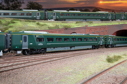 R40351 GWR, Class 802/1 Coach Pack – The Model Railway Shop